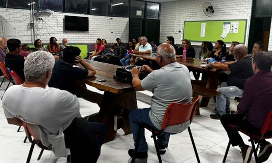 Gisno repudia fim da EJA – SINPRO-DF